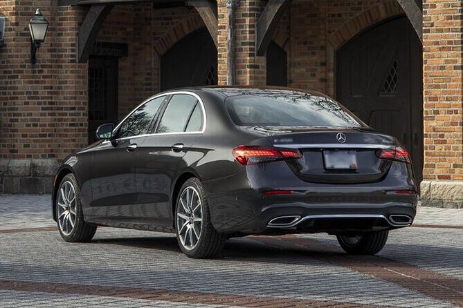 Arrival Transfer Valencia Airport VLC to Valencia City by Sedan - The Driver and Service Quality