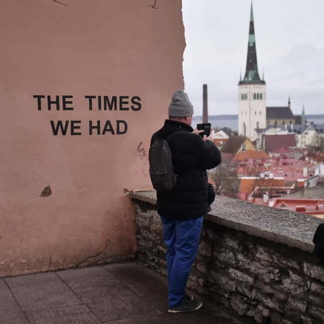 Audio Tour of the Toompea Hill (Cathedral Hill) in Tallinn - Detailed Breakdown of the Itinerary
