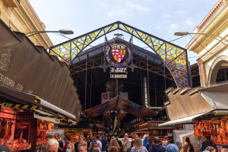 Barcelona: Gothic Quarter & La Sagrada Familia Private Tour - The Value of a Private Tour
