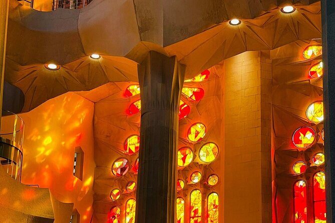 Barcelona Highlights Private Tour - Transportation and Duration