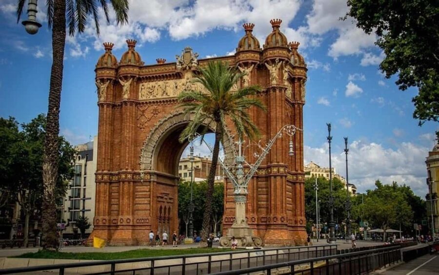 Barcelona Private City Tour: Sagrada Familia & Highlights - Why Choose This Tour?