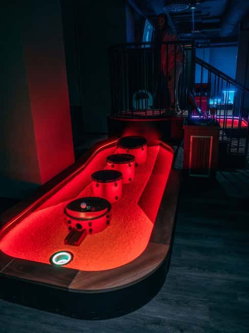 Bergen: High-Tech Minigolf in Top Bergen Activity Bar! - An In-Depth Look at Bergen’s High-Tech Activity Bar