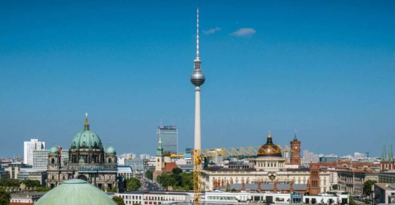 Berlin: Französischer Dom 360° Panorama & Crémant to go - What Makes the View Special?