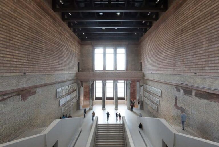 Berlin: Highlights Neues Museum Guided Tour - Who Will Enjoy This Tour?
