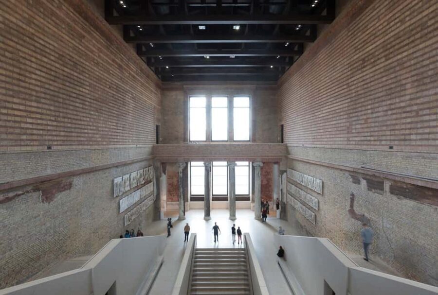 Berlin: Highlights Neues Museum Guided Tour - Who Will Enjoy This Tour?