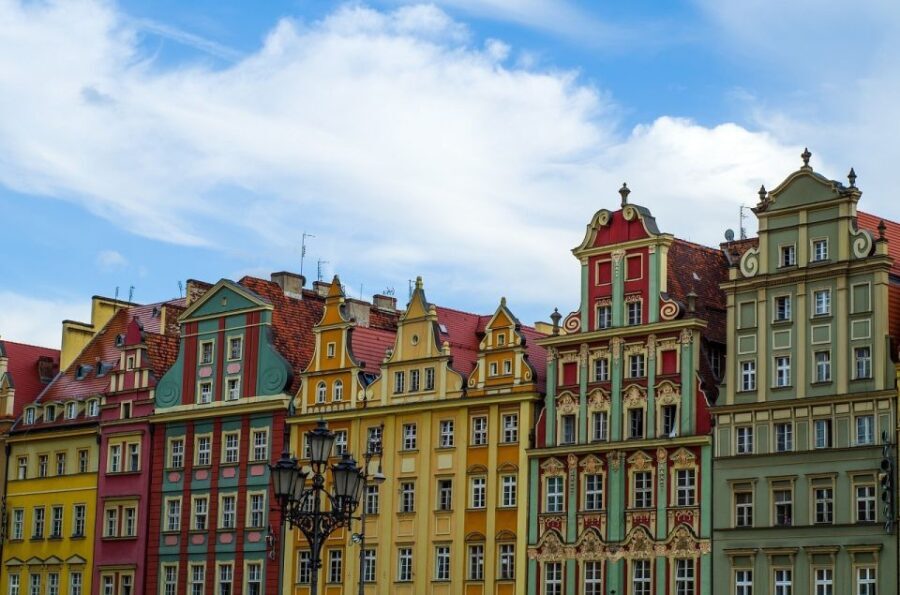 Bike Tour of Wroclaw Old Town, Top Attractions and Nature - Authenticity and Local Flavor