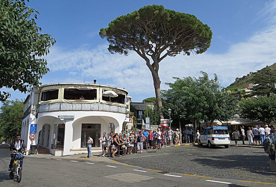 Piazza Vittoria in Anacapri where the Blue Grotto bus departs