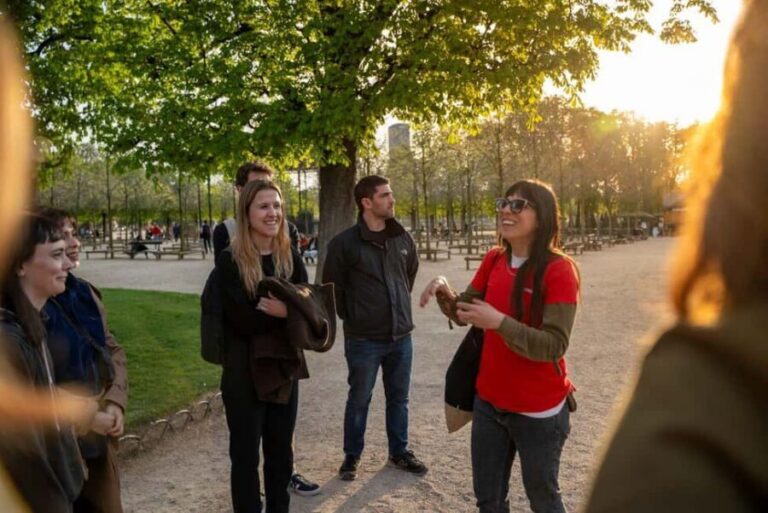 Boho Nights in Paris: A Magical Evening Tour - Exploring Paris by Night: What to Expect
