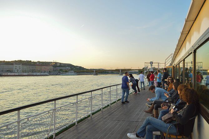 Booze Cruise Budapest Sightseeing Danube Cruise - Drinks and Refreshments: What’s Included?