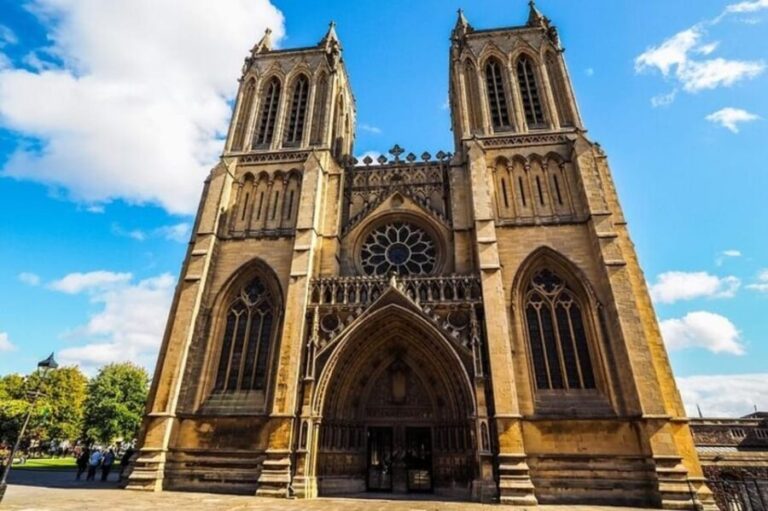 Bristol : Sightseeing Custom Tour with a Local Guide - The Itinerary in Detail