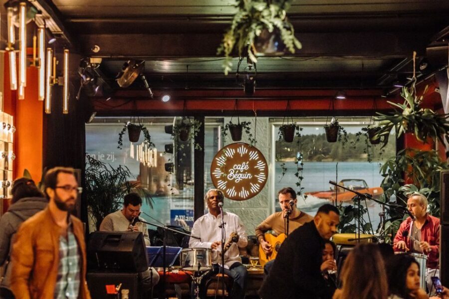 Brussels: Private Beers, Bars, and Live Music Tour by Night - Why You Should Consider This Tour
