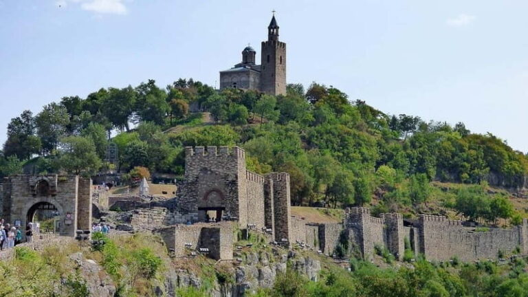 Bucharest DayTrip to Veliko Tarnovo:PREMIUM TOUR small group - Authentic Insights from Traveler Reviews