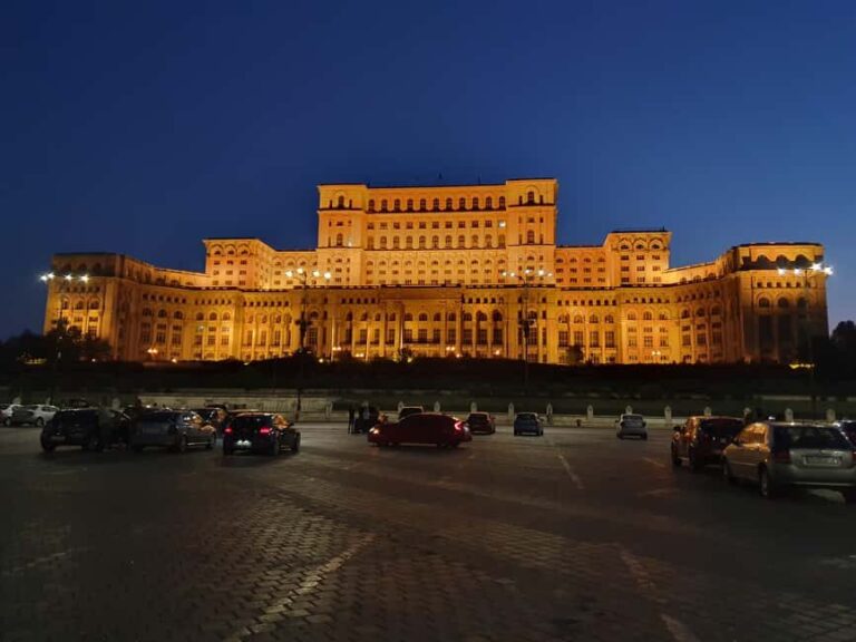 Bucharest: Private Walking Tour with Expert Local Guide - What’s Included and Practical Details