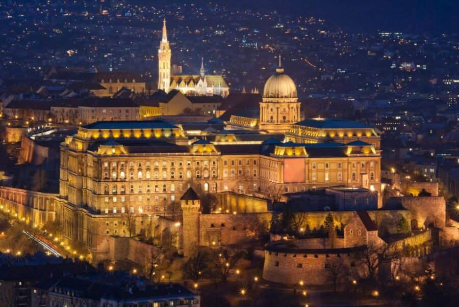 Budapest Full Day Tour - The Pace, Breaks, and Local Flavors