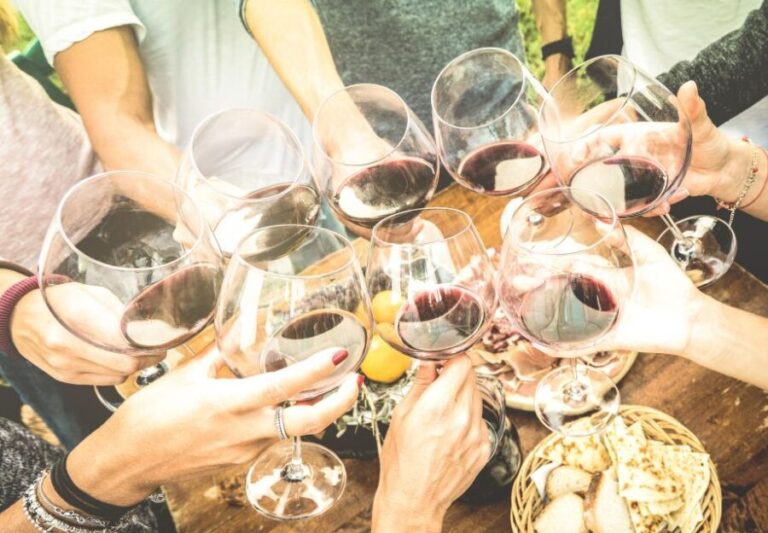 Cantabria: Wine and Liquor Tasting Guided Tour with Snacks - What to Expect from the Tour