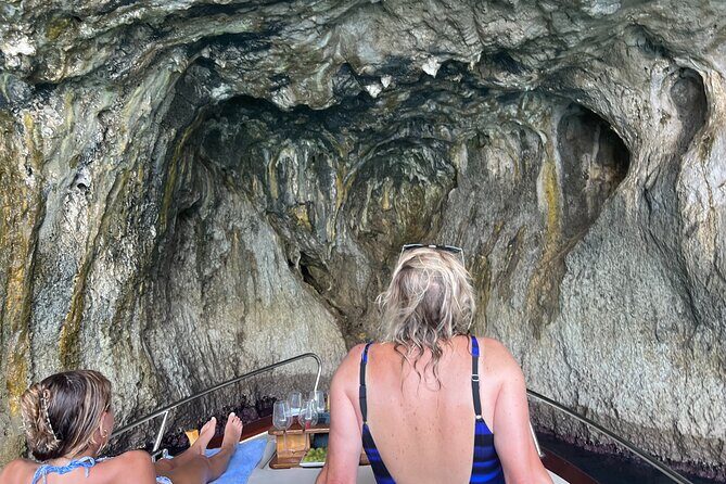 Capri Private Boat Tour On 36ft Italian Boat from Sorrento - What Youll Experience on a Typical Day
