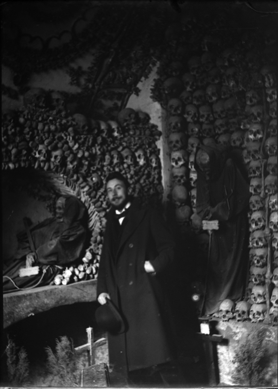 Capuchin Crypt ossuary historical photograph 1900-1904 by Baldomer Gili Roig