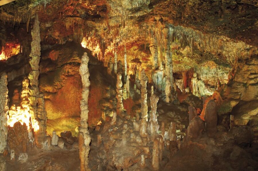 Caves of Hams Tour with Blue Cave & Audiovisual Experience - What’s Included & What to Consider