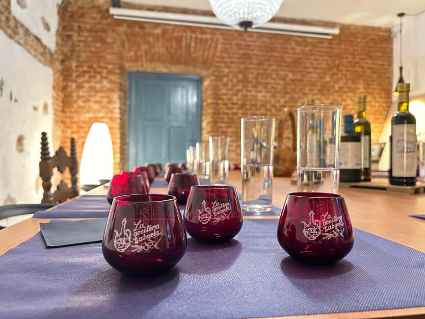 Check out an oil mill and enjoy a tasting with snacks and wine pairing - FAQs