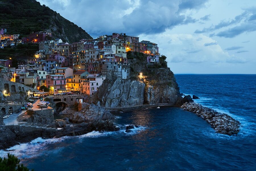 Manarola at blue hour, the famous photograph view