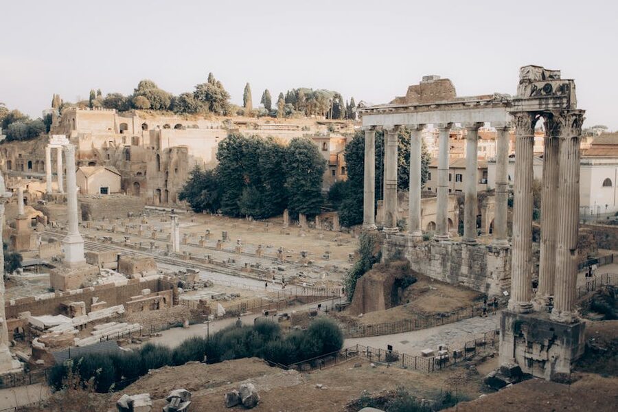 Roman Forum ruins Rome guided tour