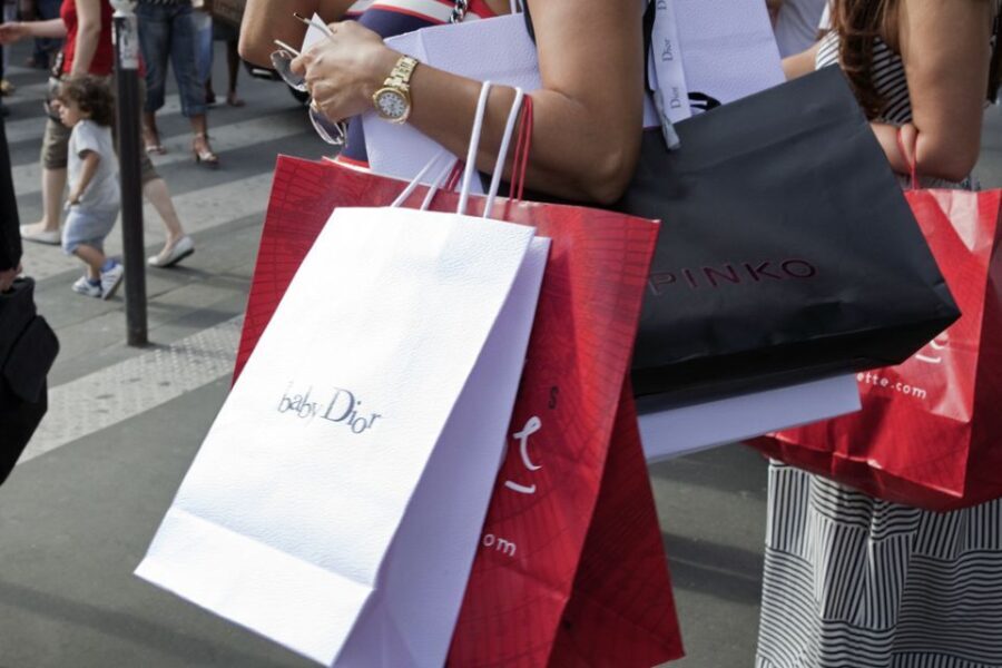 Discount Couture: ultimate Paris Shopping 2h30 walking tour - Why You’ll Love This Tour