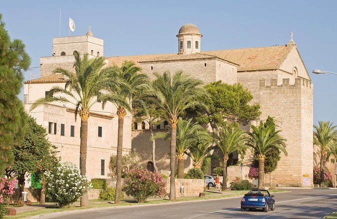 Discover Alcudia old town on a private walking tour - Who Should Consider This Tour?