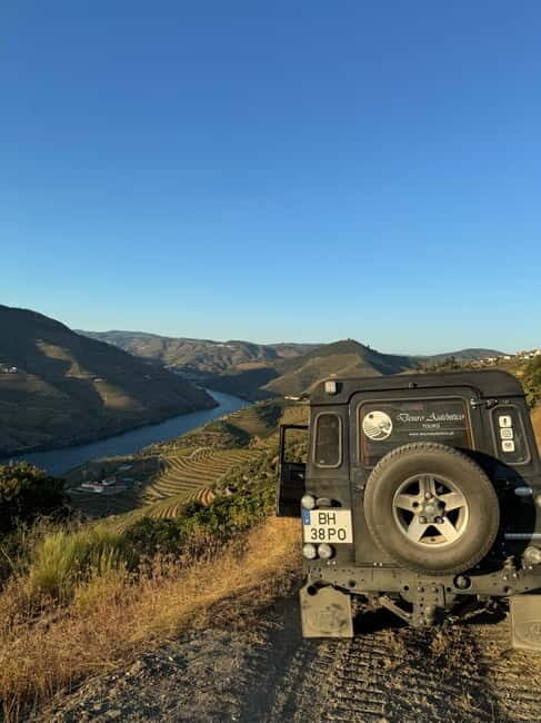 Douro Valley: Private 4wd Tour, Winery Visit, Boat & Lunch - Why This Tour Delivers Great Value