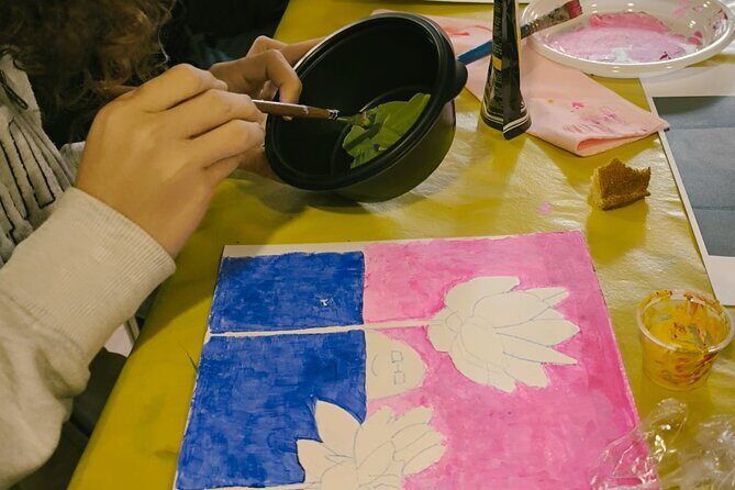 Downtown Porto Acrylic Painting Workshop for Groups or Individual - Deep Dive Into the Experience