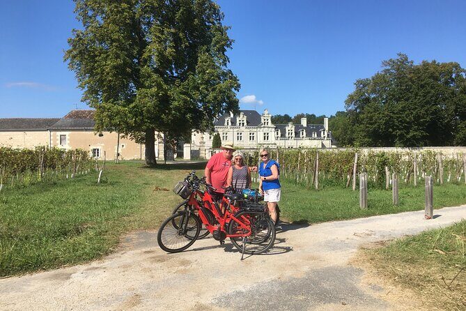 E-bike Cycling and Wine in Saumur France - What to Expect from the Experience