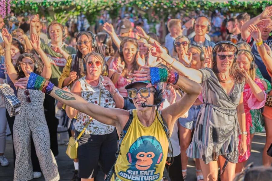 Edinburgh: A Silent Disco Adventure at The Fringe (August) - Edinburgh: A Silent Disco Adventure at The Fringe (August) — A Fun and Unique Way to Celebrate the Festival