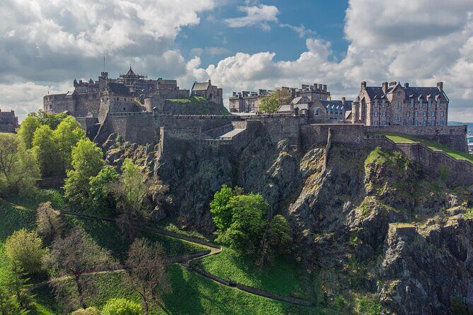 Edinburgh Castle: Guided Walking Tour with Entry Ticket - The After-Tour: Free Exploration