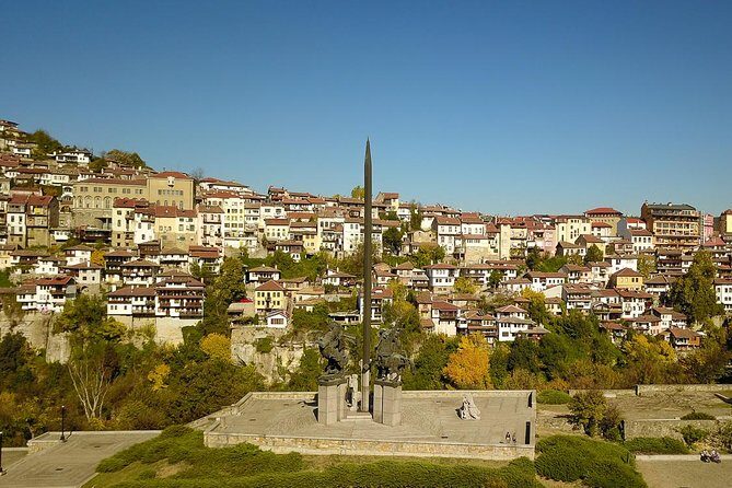 Explore Northern Bulgaria Day Trip from Bucharest - Exploring Veliko Tarnovo: The Heart of Medieval Bulgaria