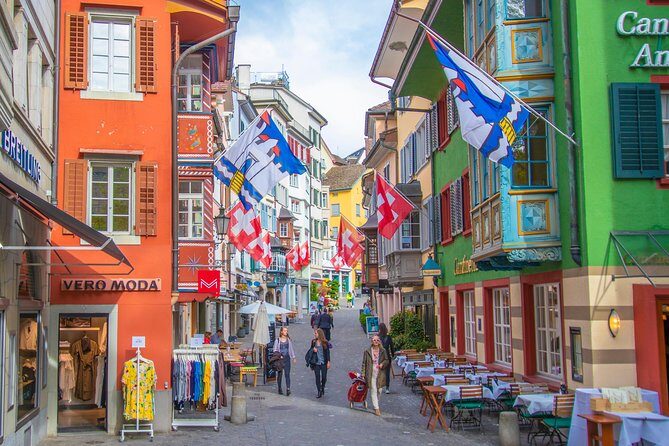 Explore the Instaworthy Spots of Zurich with a Local - Contemporary Zurich: Geroldstrasse