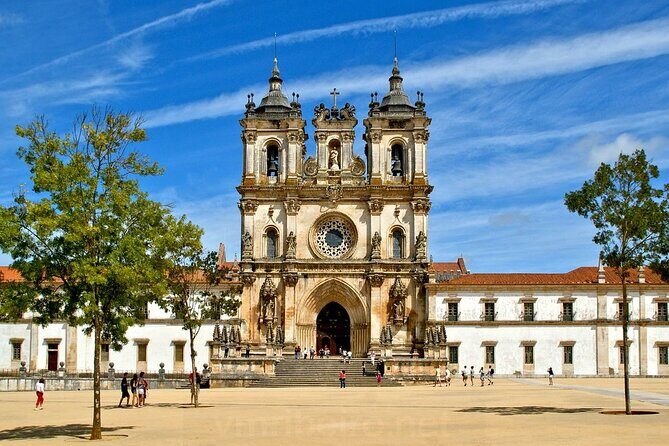 Fátima, Batalha, Alcobaça and Nazaré Private Tour - Transportation & Duration