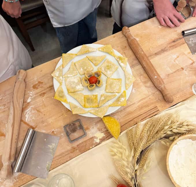Florence Cooking Class: Ravioli & Pasta & Wine + Gift Apron - The Meal and the Social Vibe