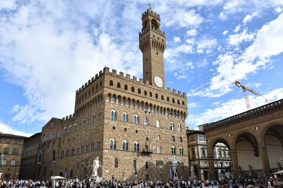 Palazzo Vecchio in Piazza della Signoria Florence