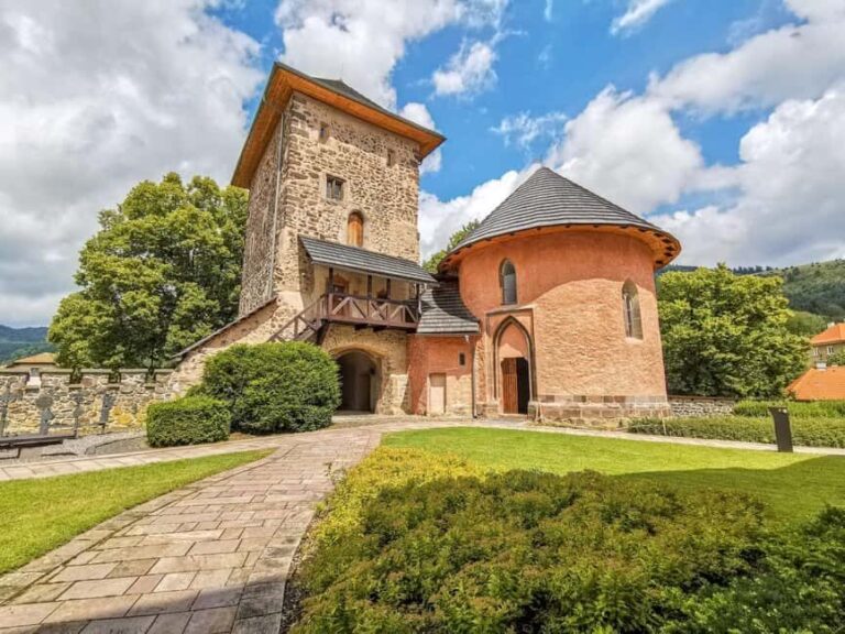 From Bratislava: Dracula Nosferatu - Orava Castle Day Tour - Transportation, Timing, and Group Size