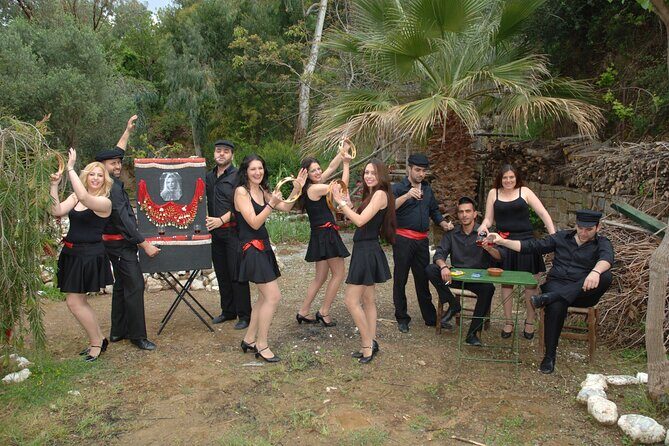 From Heraklion & Malia: Cretan Folklore Night with Buffet - An In-Depth Look at the Experience