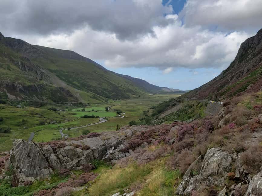 From London: North Wales, Snowdonia & Caernarfon Castle Tour - Transport and Logistics: What Travelers Should Know