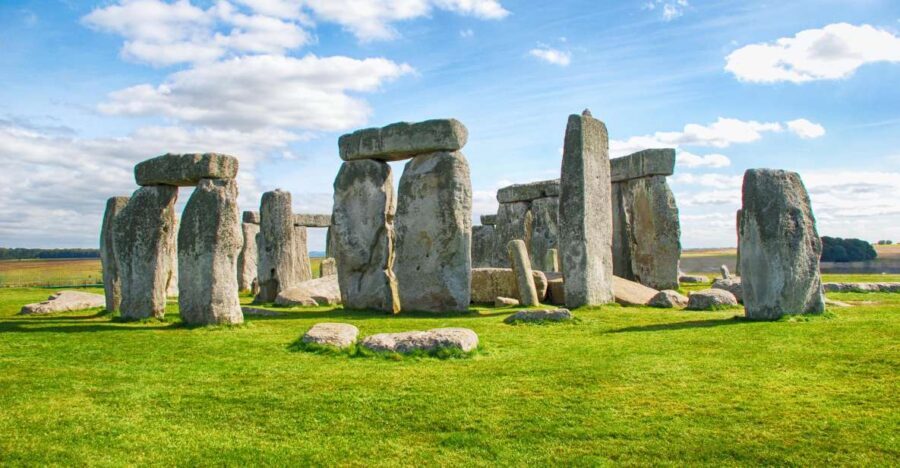 From London: Private Trip to Stonehenge with Hotel Transfer - The Visitor Center and Artifact Exhibits