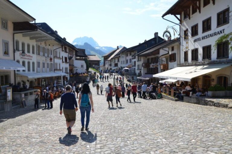 From Montreux, Bern or Gstaad : Gruyères region TOUR - Logistics and Practicality