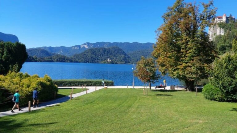 From Zagreb: Highlights Day Tour to Bled and Ljubljana - Arriving at Lake Bled: The First Highlight