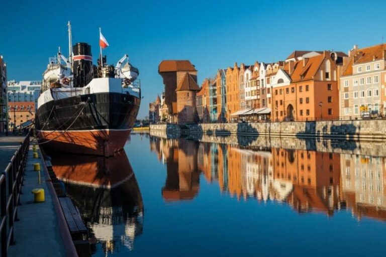 Gdansk, Sopot & Gdynia Road Trip with a Local Guide - The Experience: Comfort, Customization, and Insider Tips