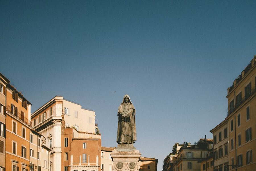 Statue of Giordano Bruno in Campo de' Fiori, Rome