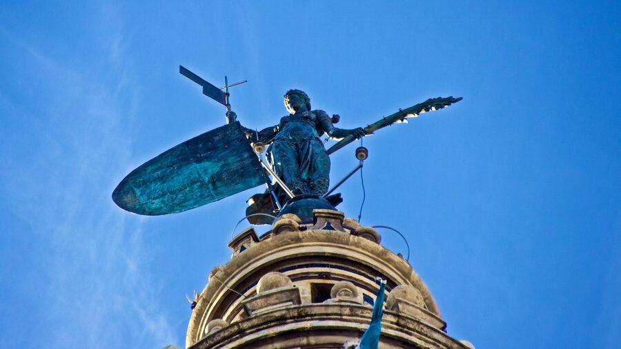 Giraldillo bronze weathervane on top of the Giralda