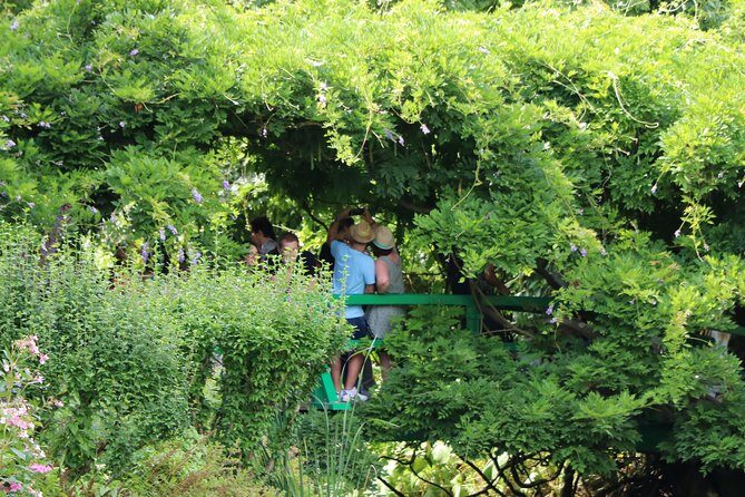 Giverny Private Half-Day Trip including Claude Monet' Gardens & House from Paris - Why This Tour Stands Out