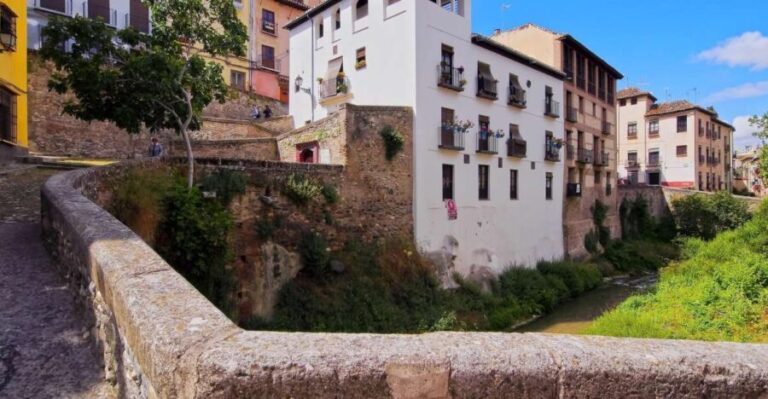 Granada: 2hour Tour of The Albaicín & Sacromonte Premium - The Practicalities: What to Expect & Important Details