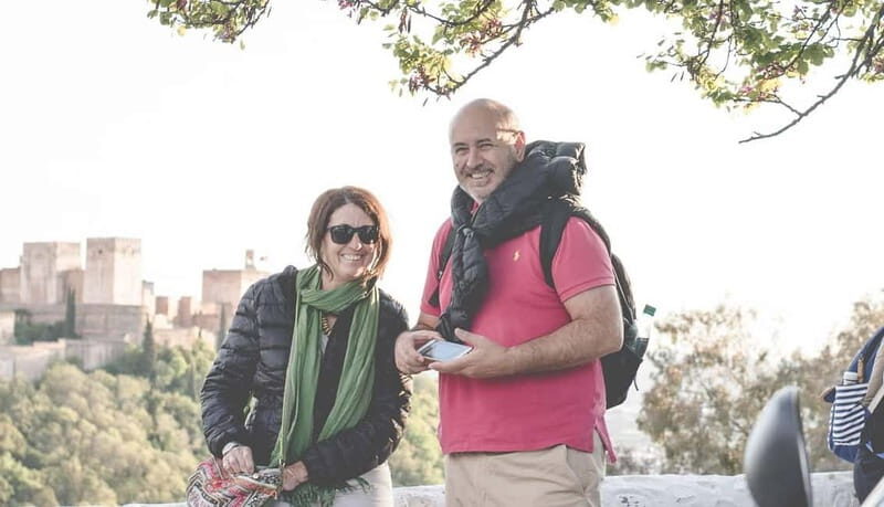Granada: Albayzin and Sacromonte Hybrid Walking Tour - Who Will Love This Tour?