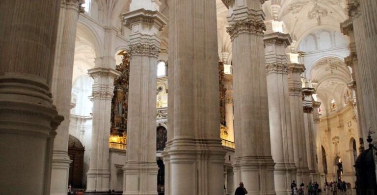 Granada: Alhambra, Cathedral & Royal Chapel Tour w/ Tickets - Why This Tour Works Well